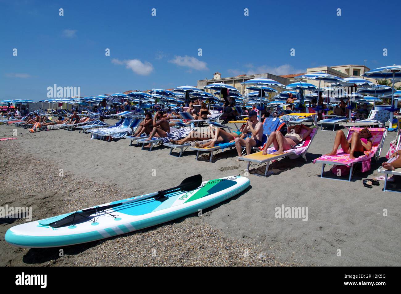Ostia, Italy. 15th Aug, 2023. Sun loungers and umbrellas seen on the ...