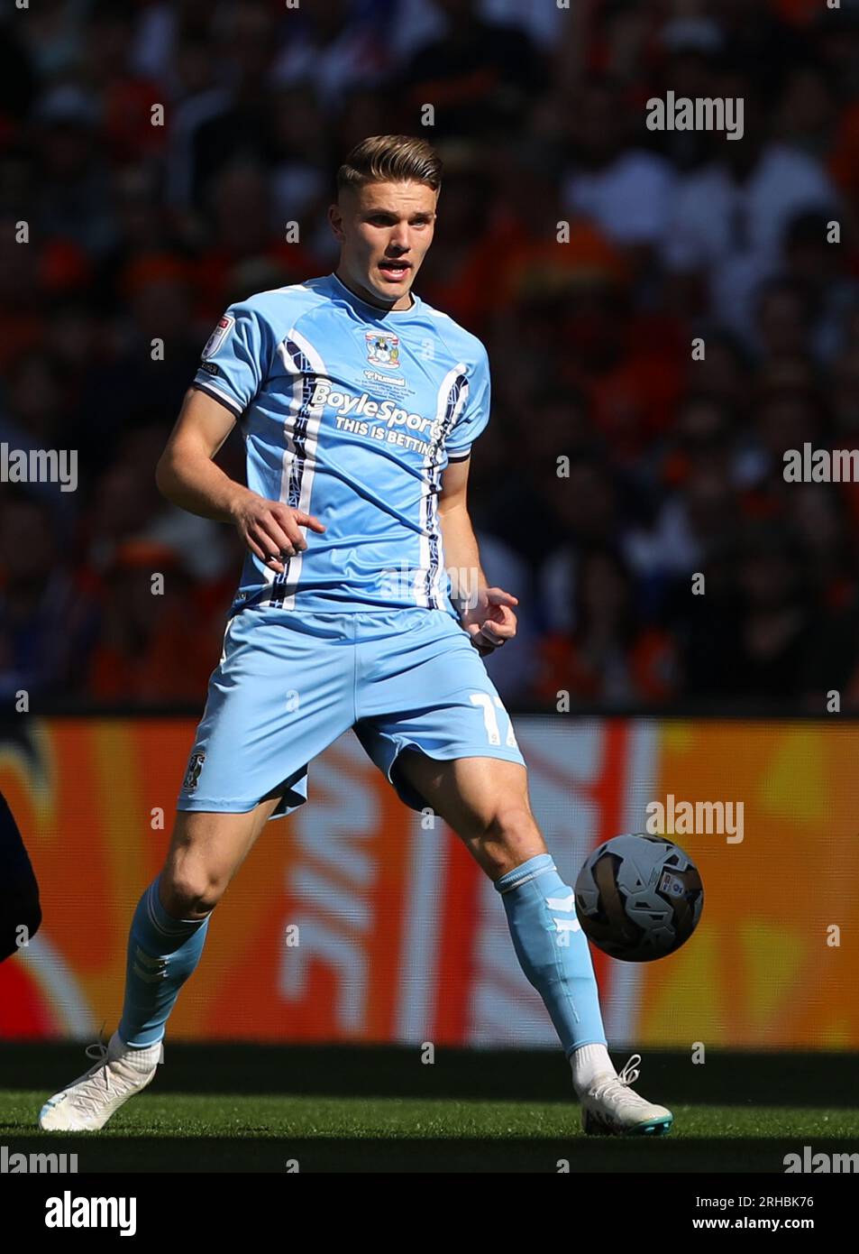 Viktor gyokeres coventry 2023 hi-res stock photography and images - Alamy