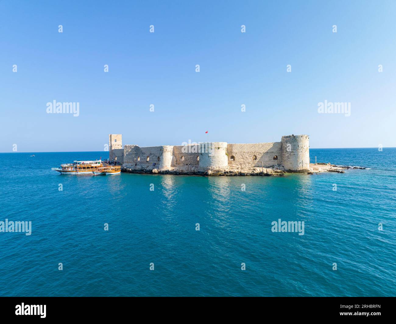 Beach sea mersin turkey architecture hi-res stock photography and ...