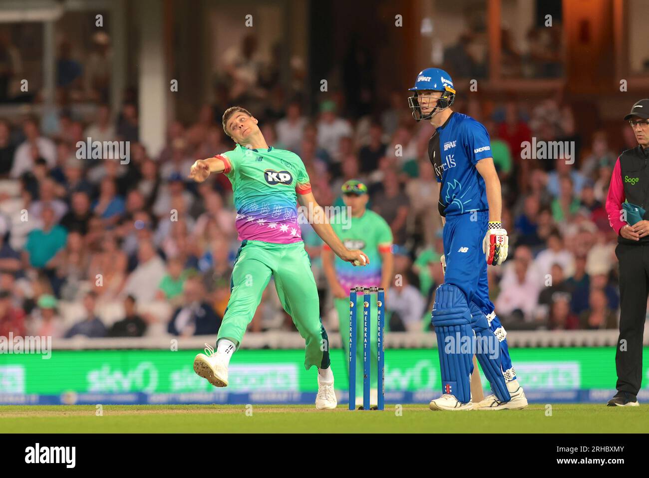 London, UK. 15th Aug, 2023. The Invincibles Spencer Johnson bowling as ...