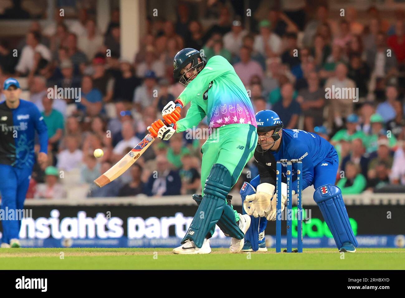 London, UK. 15th Aug, 2023. The Invincibles Heinrich Klaasen smashes a ...