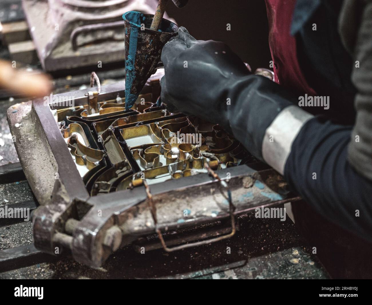 Funnel mold hi-res stock photography and images - Alamy