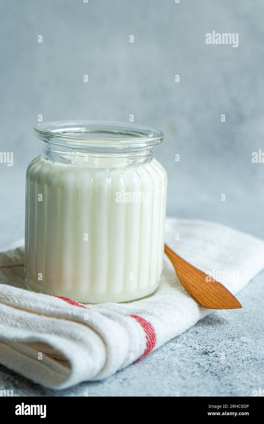 Matzoon hi-res stock photography and images - Alamy