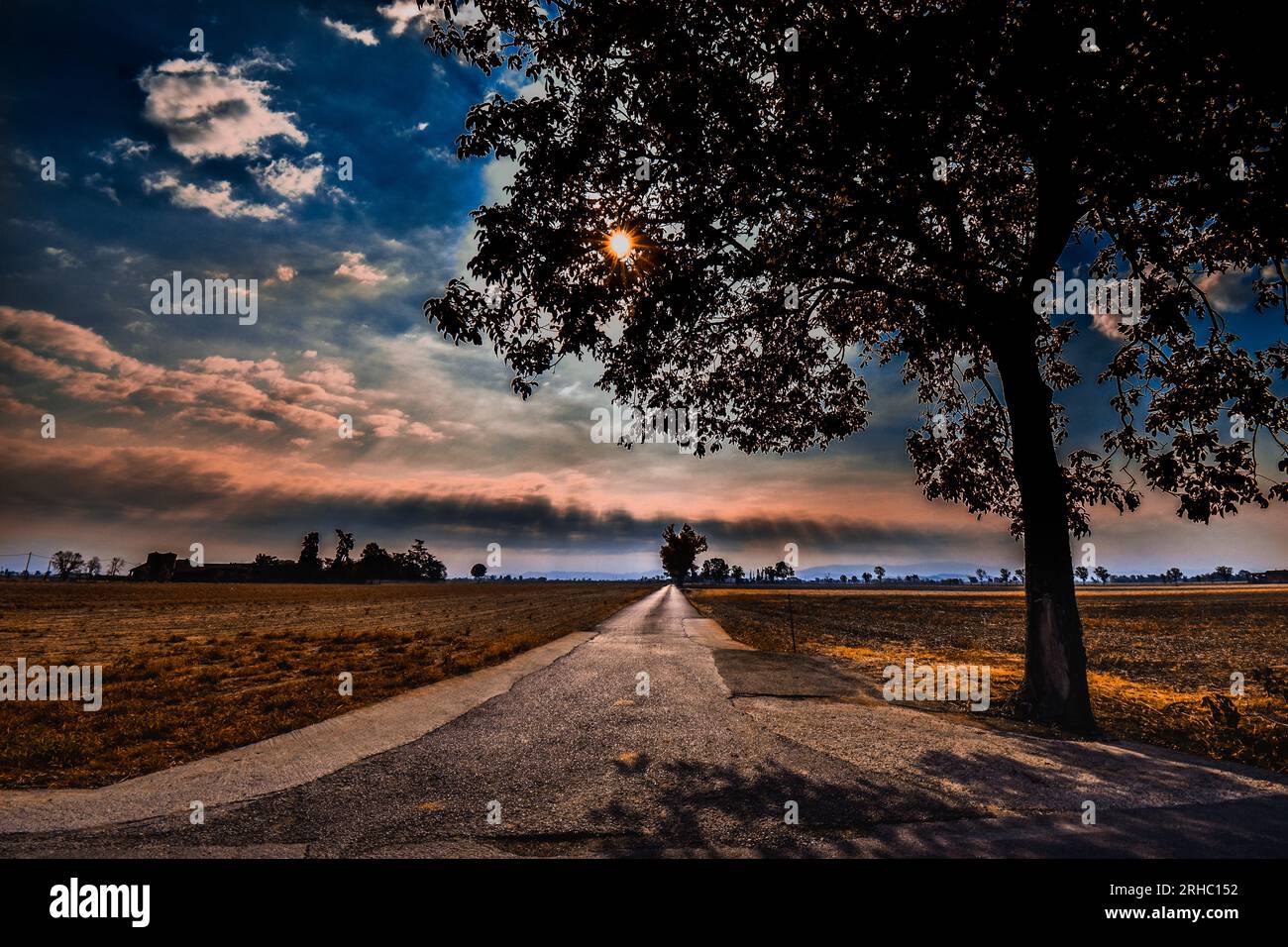 Straight road through nature hi-res stock photography and images - Alamy