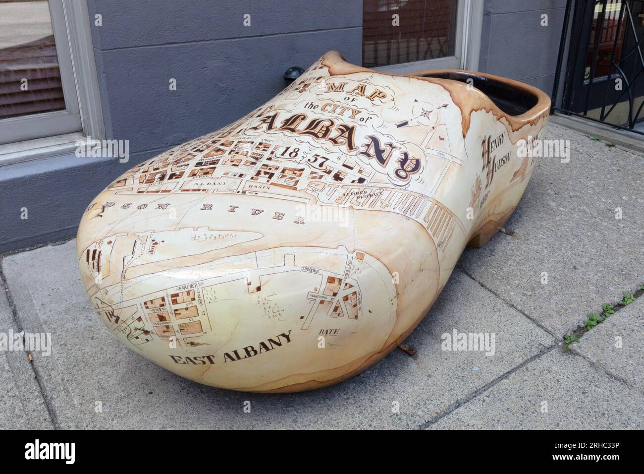 Giant red shoe hi-res stock photography and images - Alamy