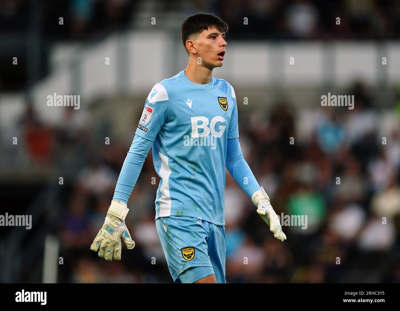 Oxford United goalkeeper James Beadle during the Sky Bet League One ...