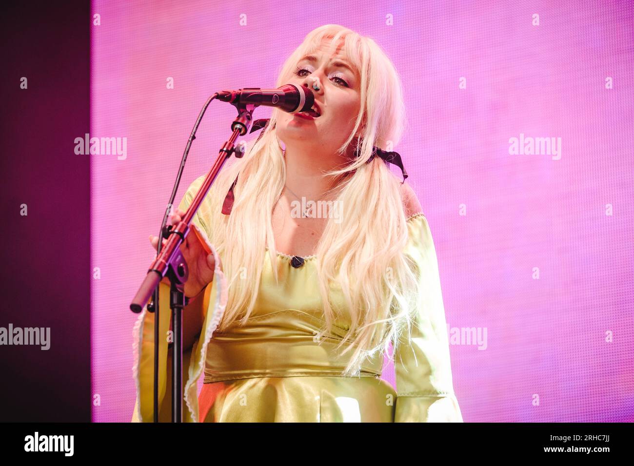 Maja francis singer hi-res stock photography and images - Alamy