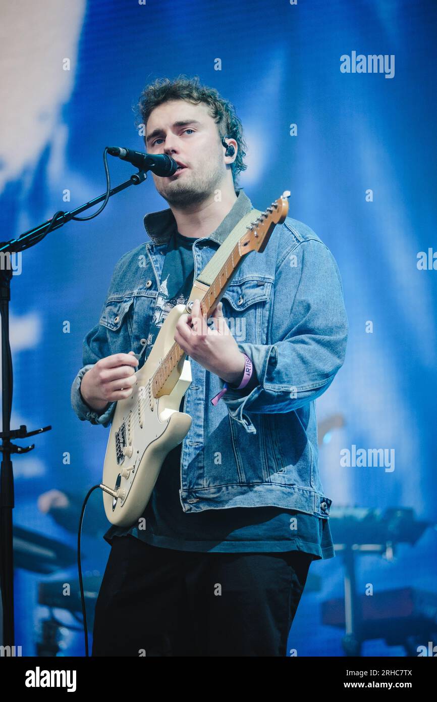 Samuel thomas fender hi-res stock photography and images - Alamy