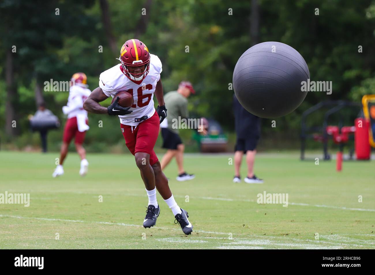 Washington Commanders wide reciever Byron Pringle (16) running some ...