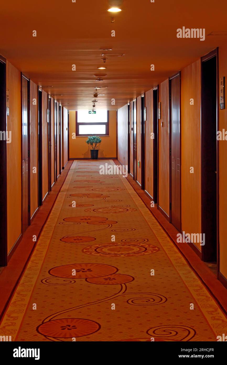 Hotel corridor carpet lighting design hi-res stock photography and ...