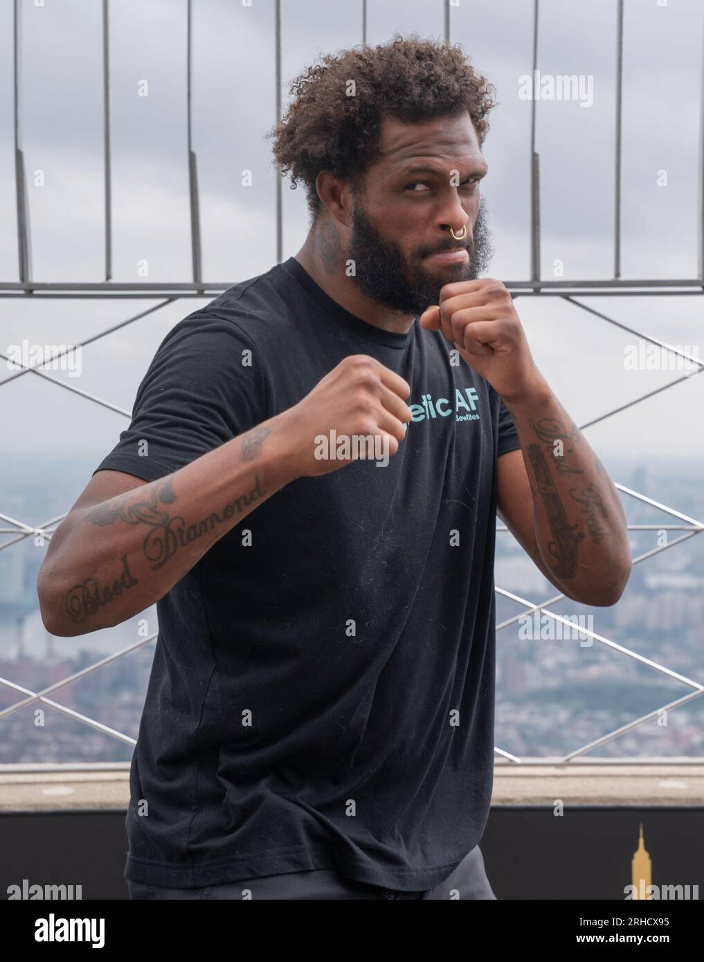 PFL fighter Maurice Greene visits Empire State Building in New York on ...