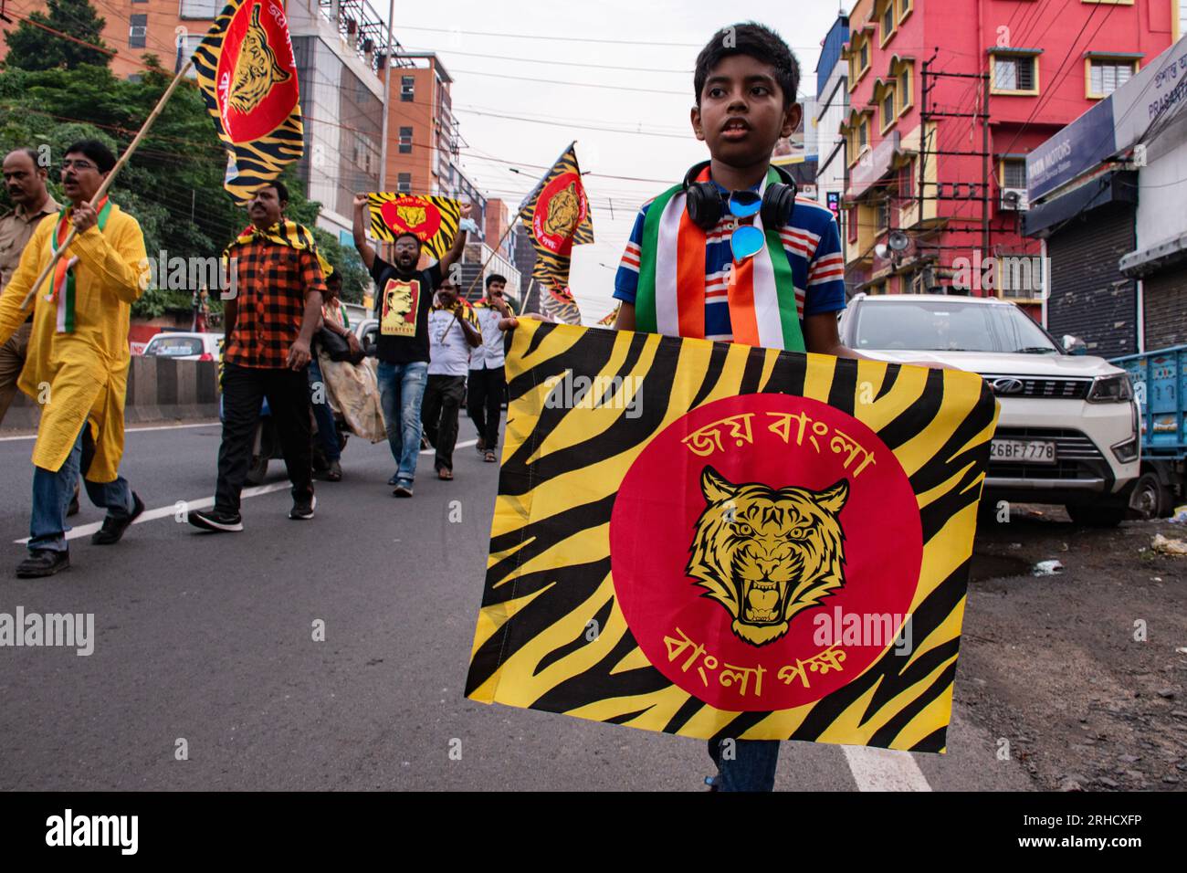 Madhyamgram hi-res stock photography and images - Alamy