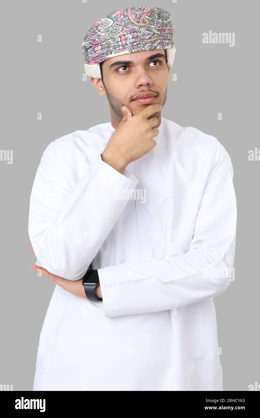 Omani employee hi-res stock photography and images - Alamy