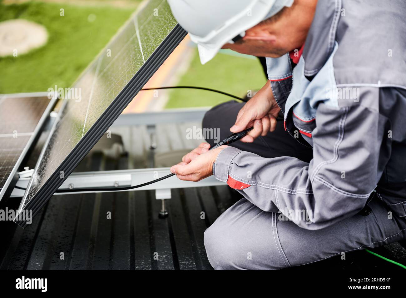 Solar cable tool hi-res stock photography and images - Alamy