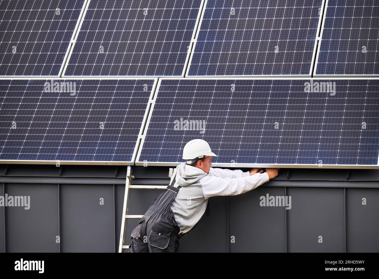 Pv panel connector hi-res stock photography and images - Alamy