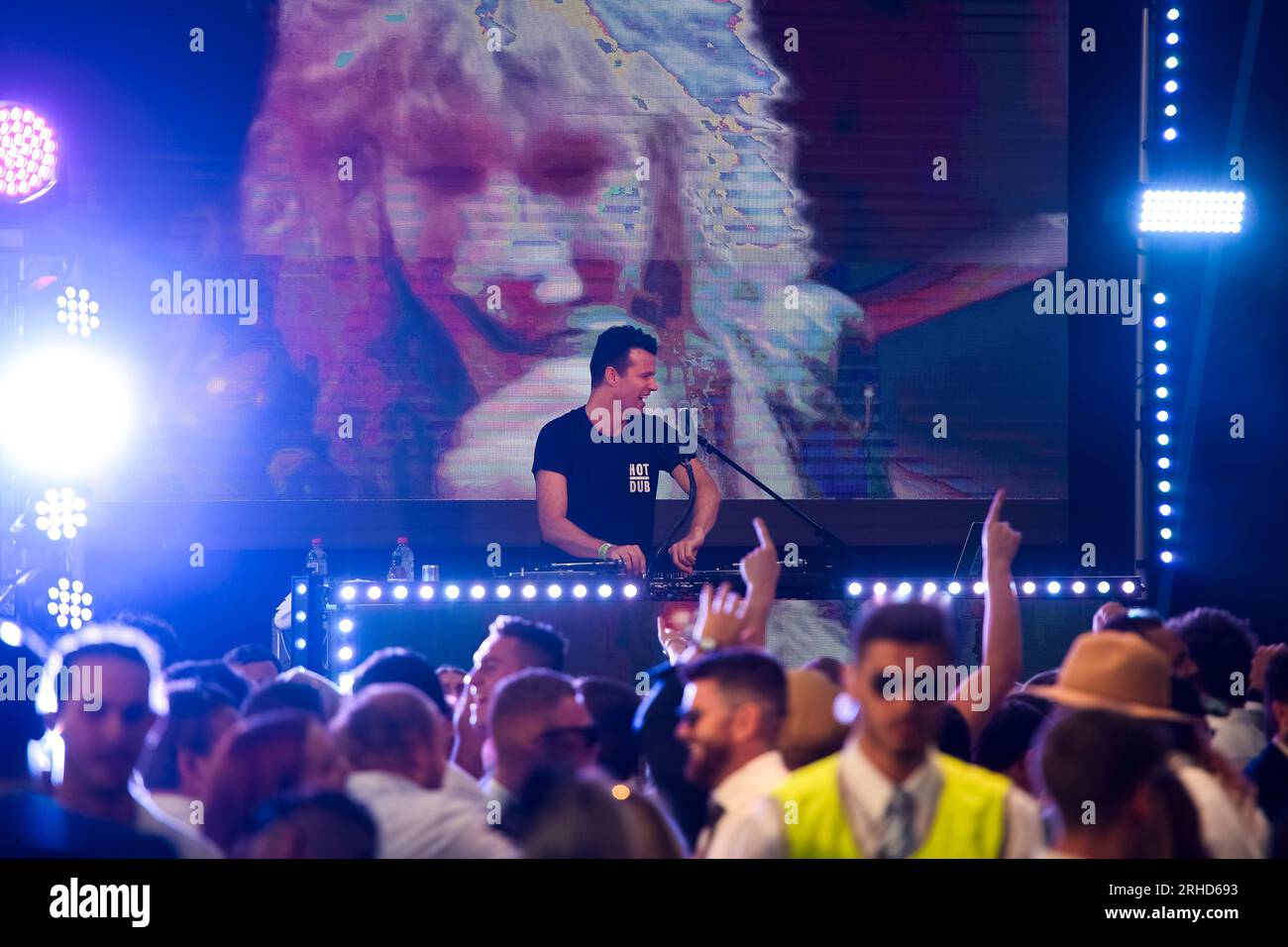 Dj machine hi-res stock photography and images - Alamy