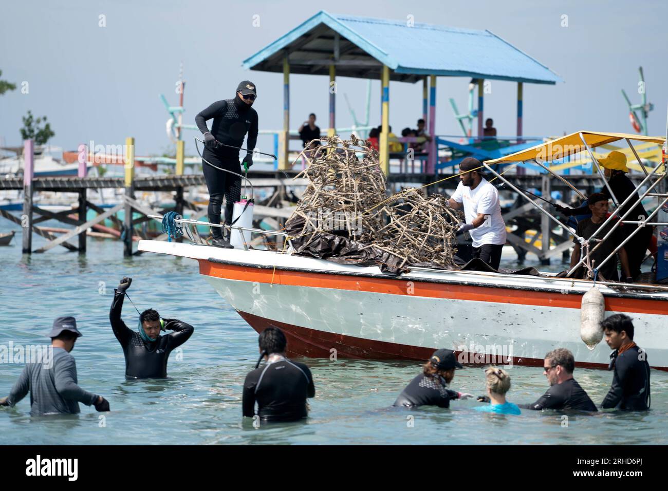 EDITORIAL USE ONLY Paralympian swimmer Ellie Simmonds (3rd right ...