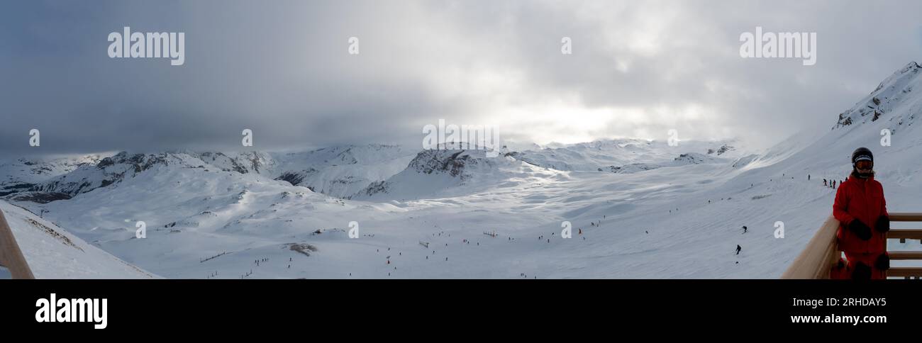 White snow height hi-res stock photography and images - Alamy