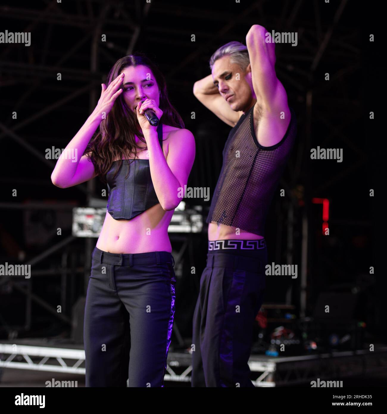 Confidence Man Janet Planet and Reggie Goodchild on Grand Central Stage ...