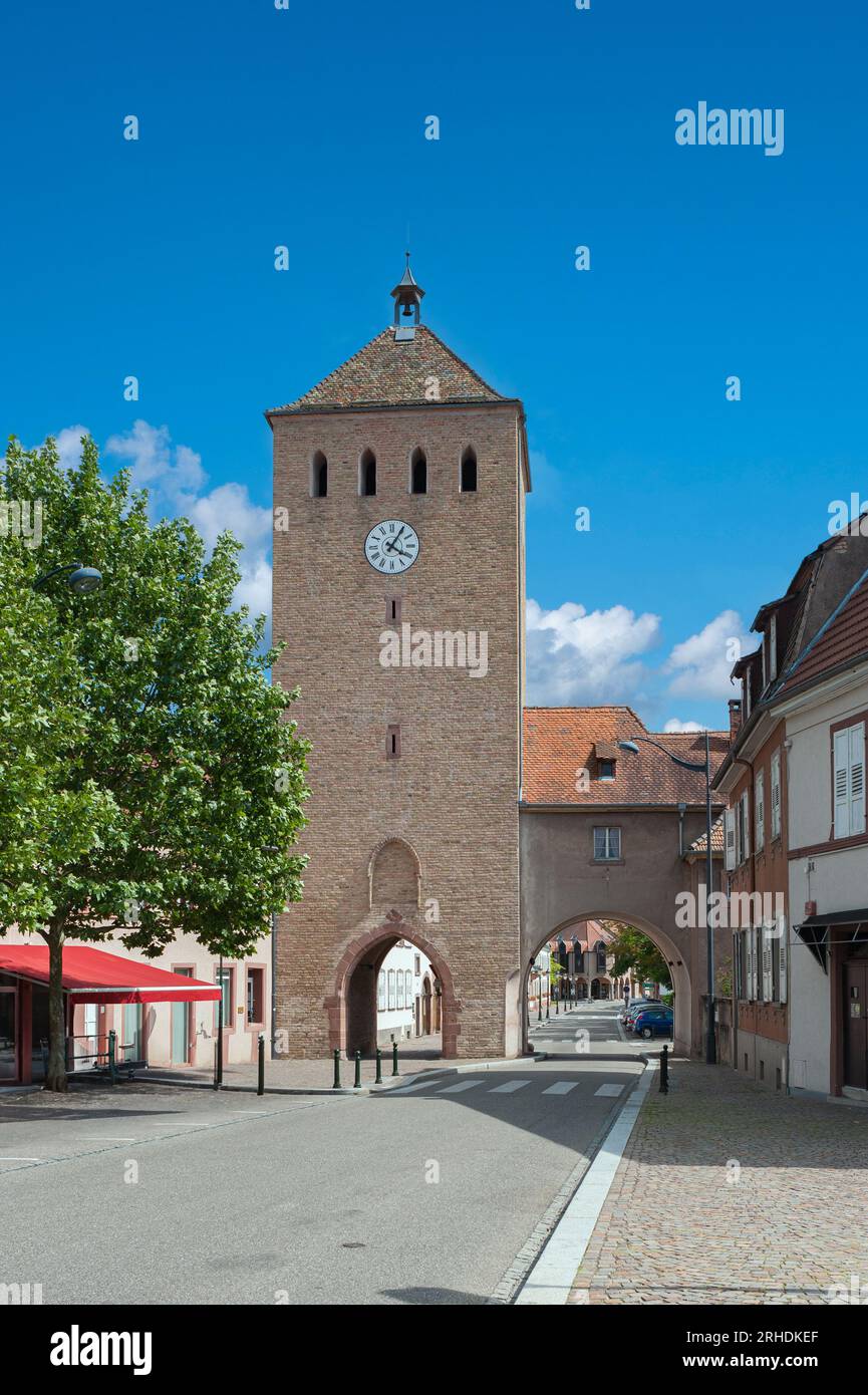 Knight tower hi-res stock photography and images - Alamy