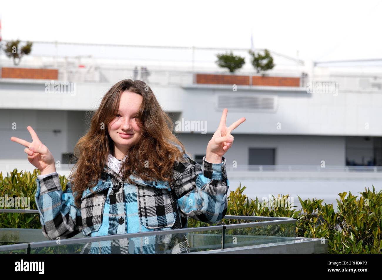 A displaced girl came to study in Canada Fleeing the war in Ukraine ...