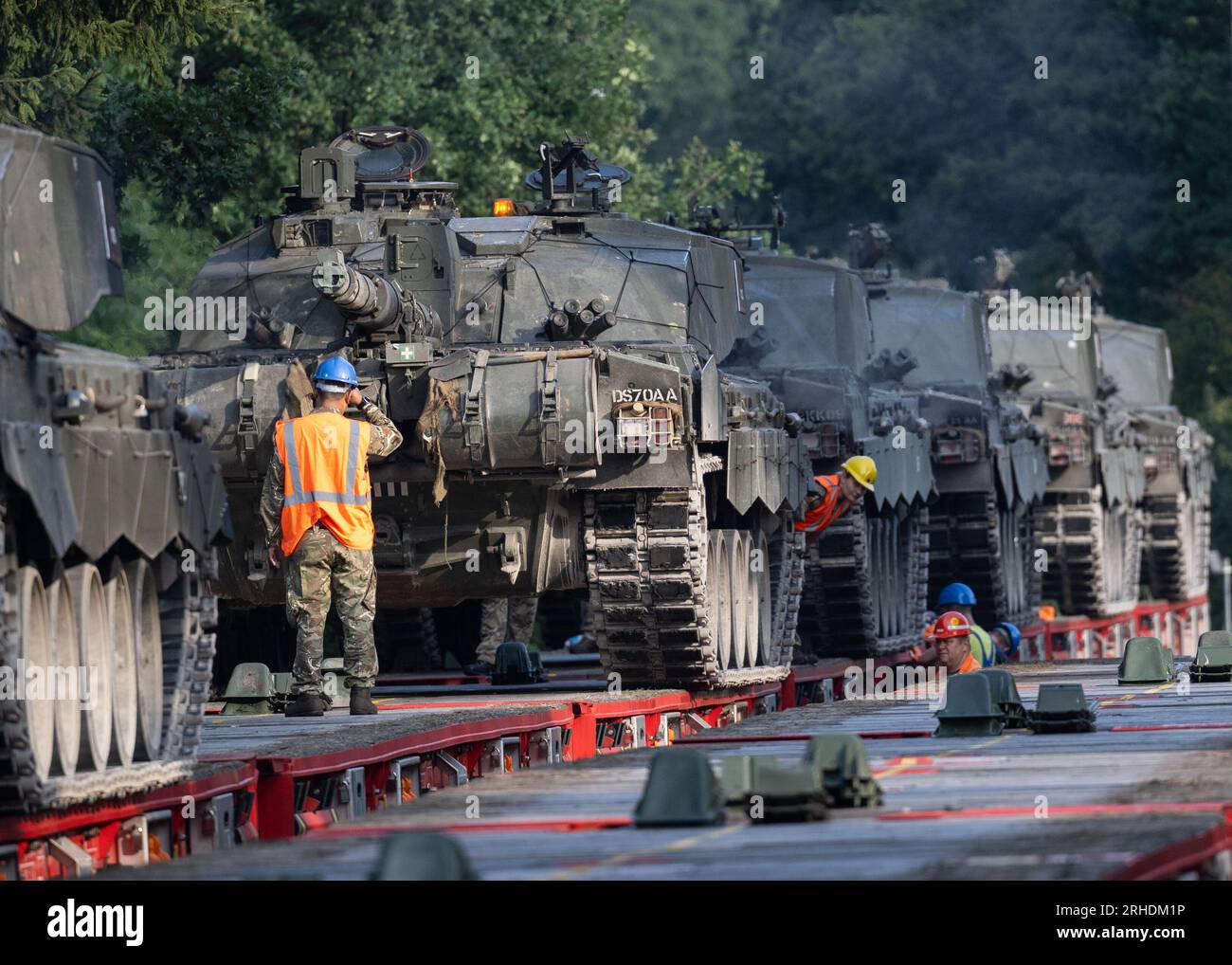 Paderborn, Germany. 16th Aug, 2023. Challenger 2 tanks of the British ...