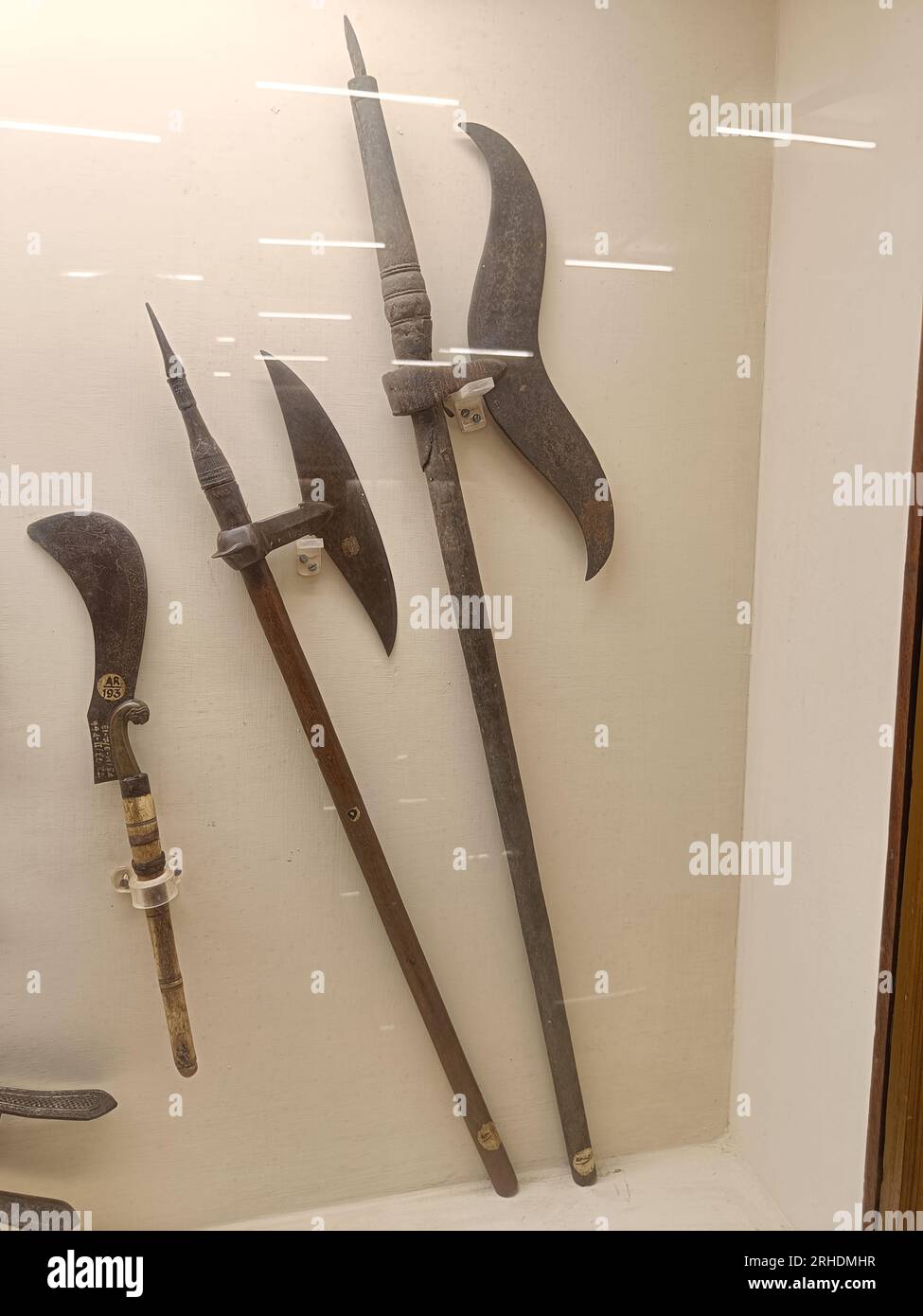 Beautiful islamic artifact hi-res stock photography and images - Alamy