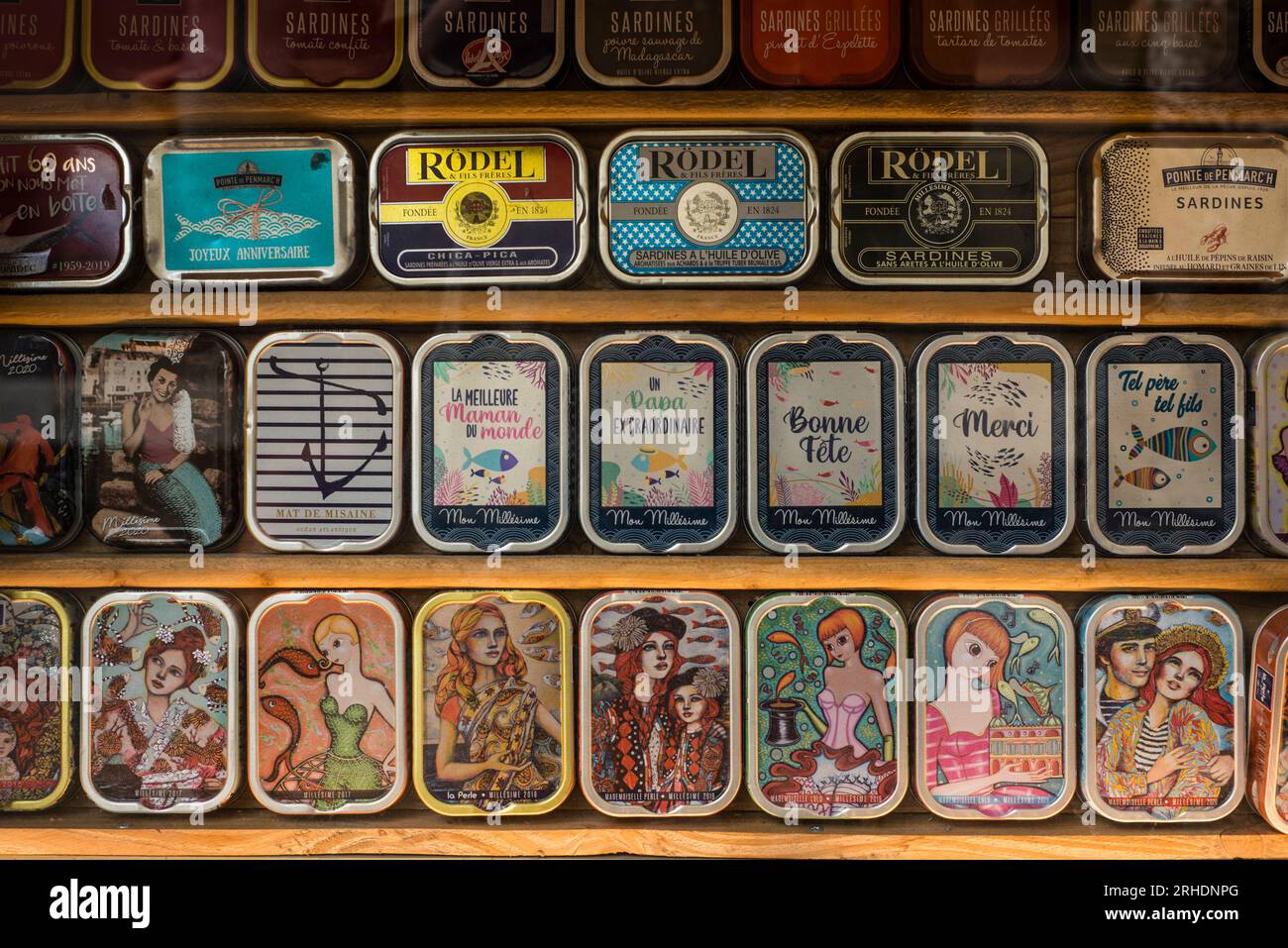 Tinned fish hi-res stock photography and images - Alamy