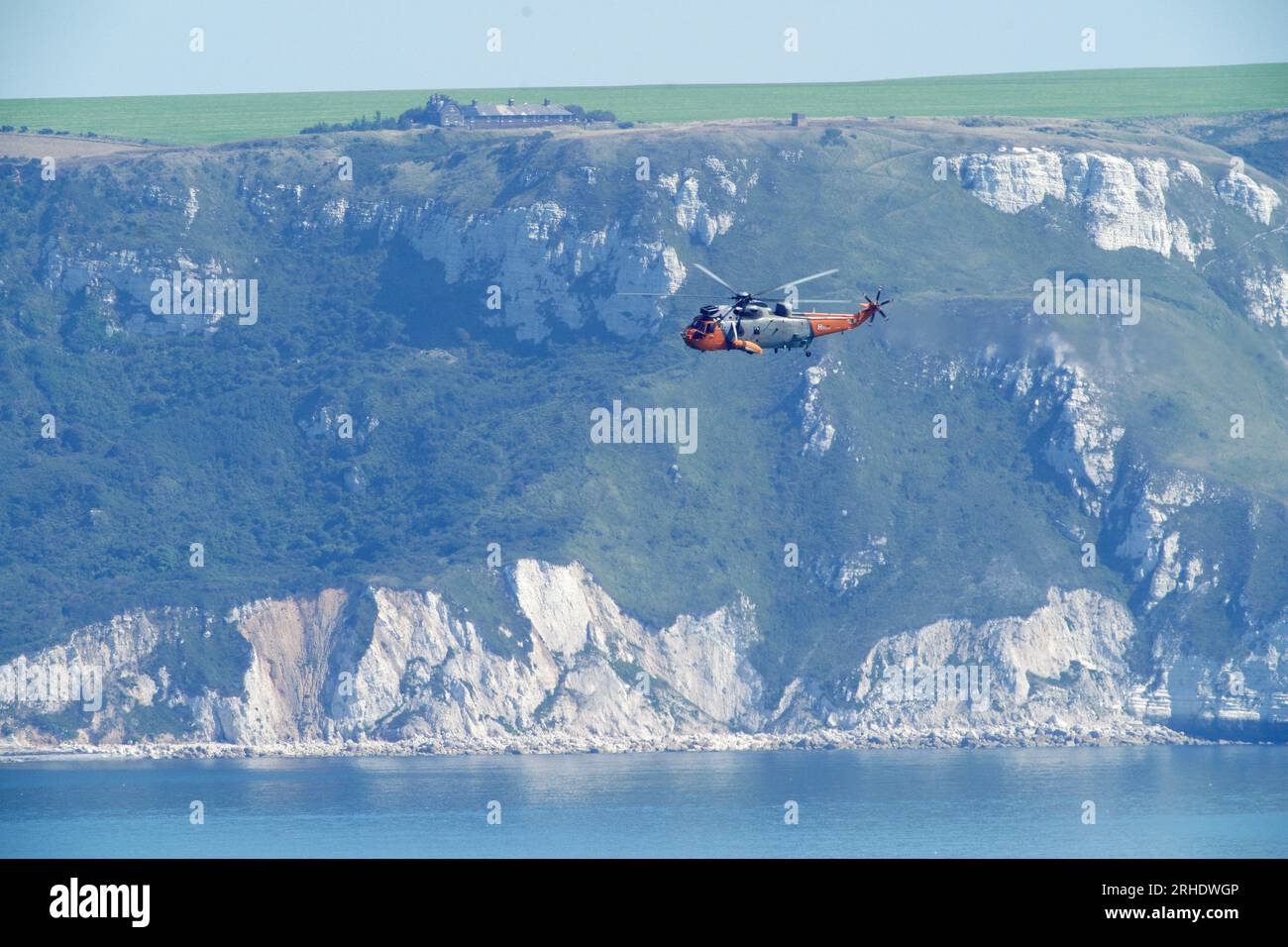 Flying channel helicopter hi-res stock photography and images - Alamy