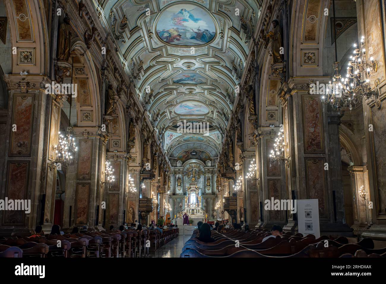 The ornate central nave of the Metropolitan Cathedral of Santiago in ...