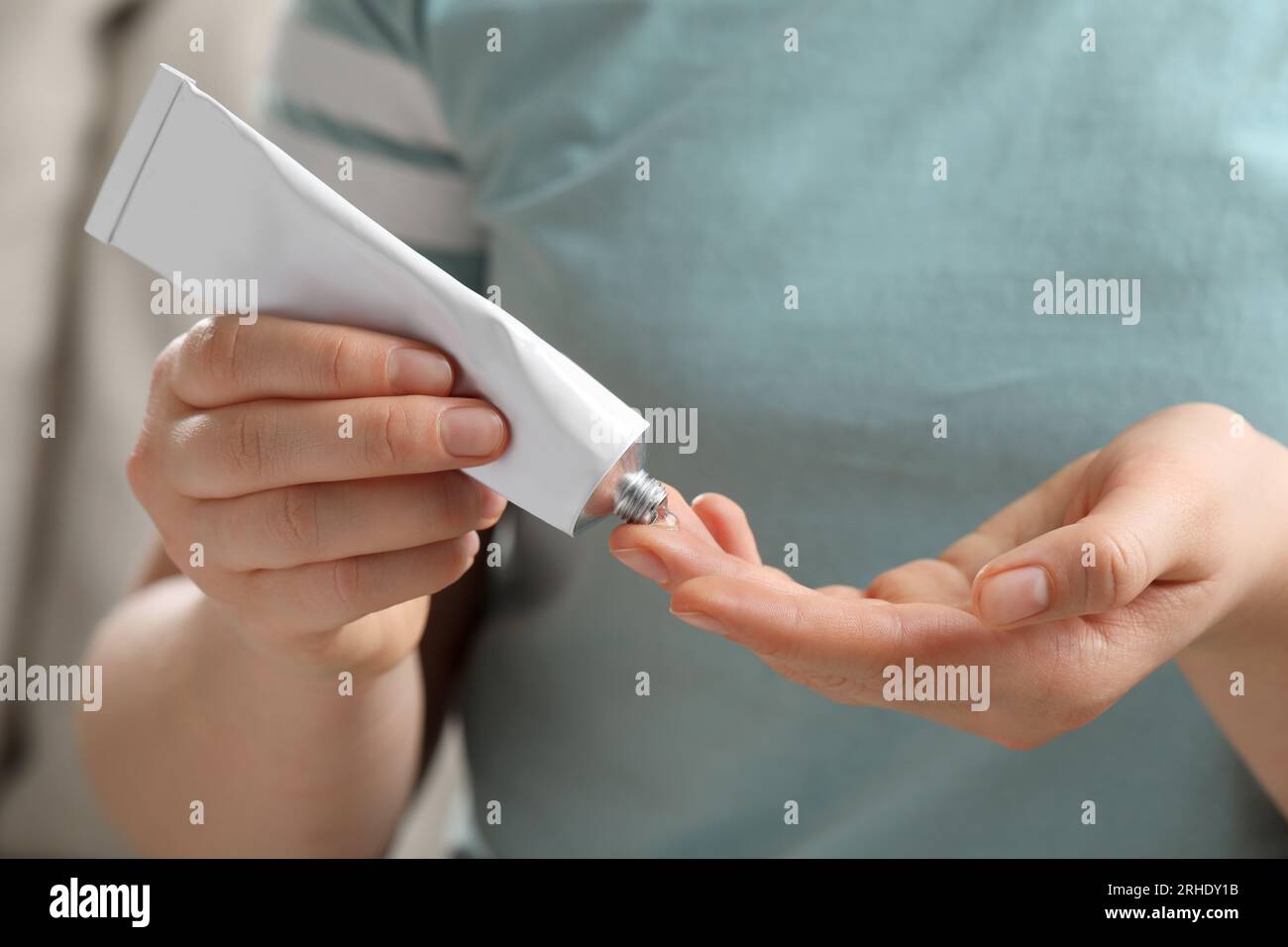 Ointment tube finger hi-res stock photography and images - Alamy