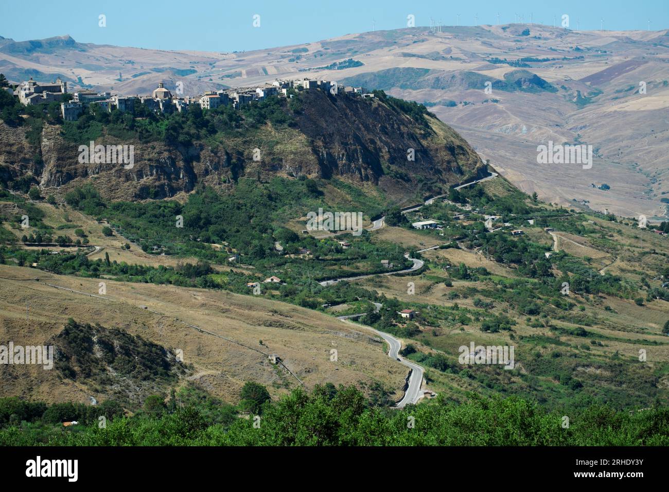 Winding road through burnt hi-res stock photography and images - Alamy