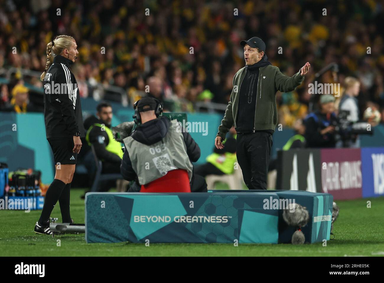 Tony Gustavsson Manager of Australia appeals during the FIFA Women's ...