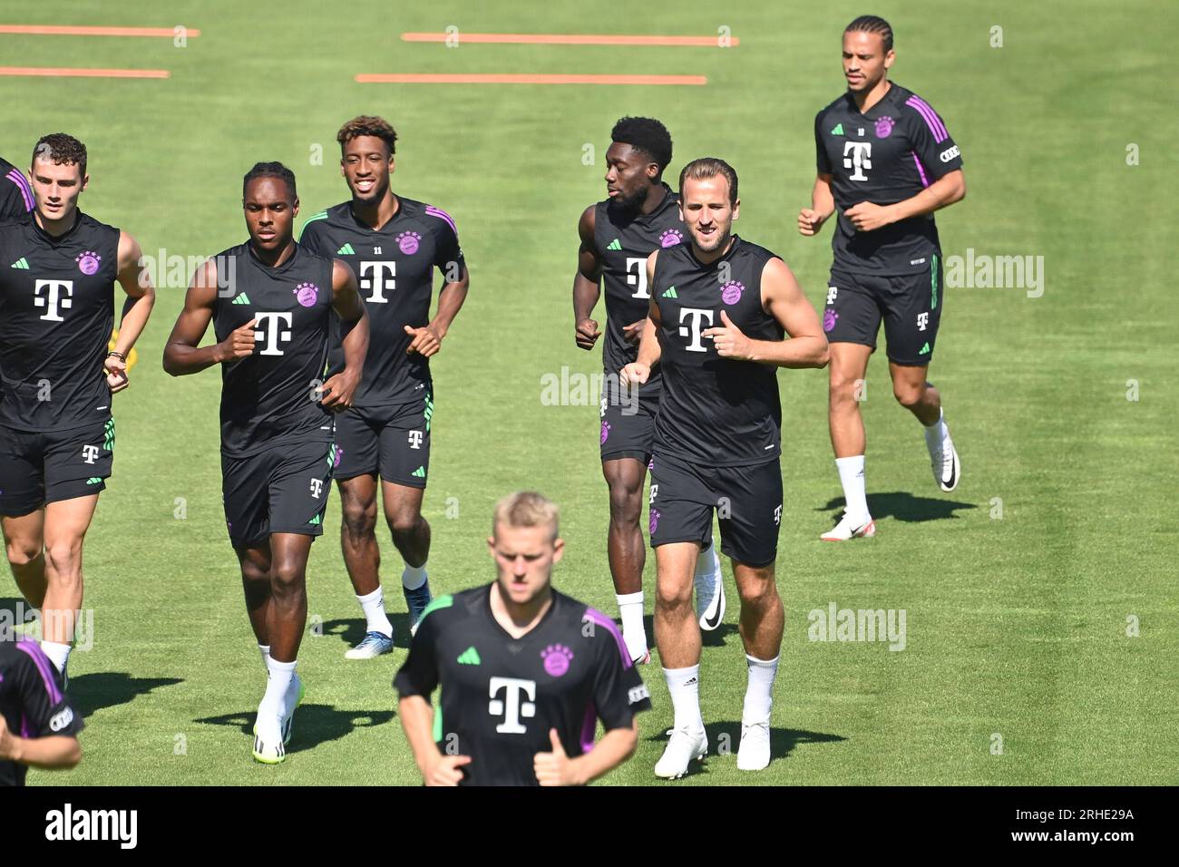 Munich, Deutschland. 16th Aug, 2023. From right: Leroy SANE (FC Bayern ...