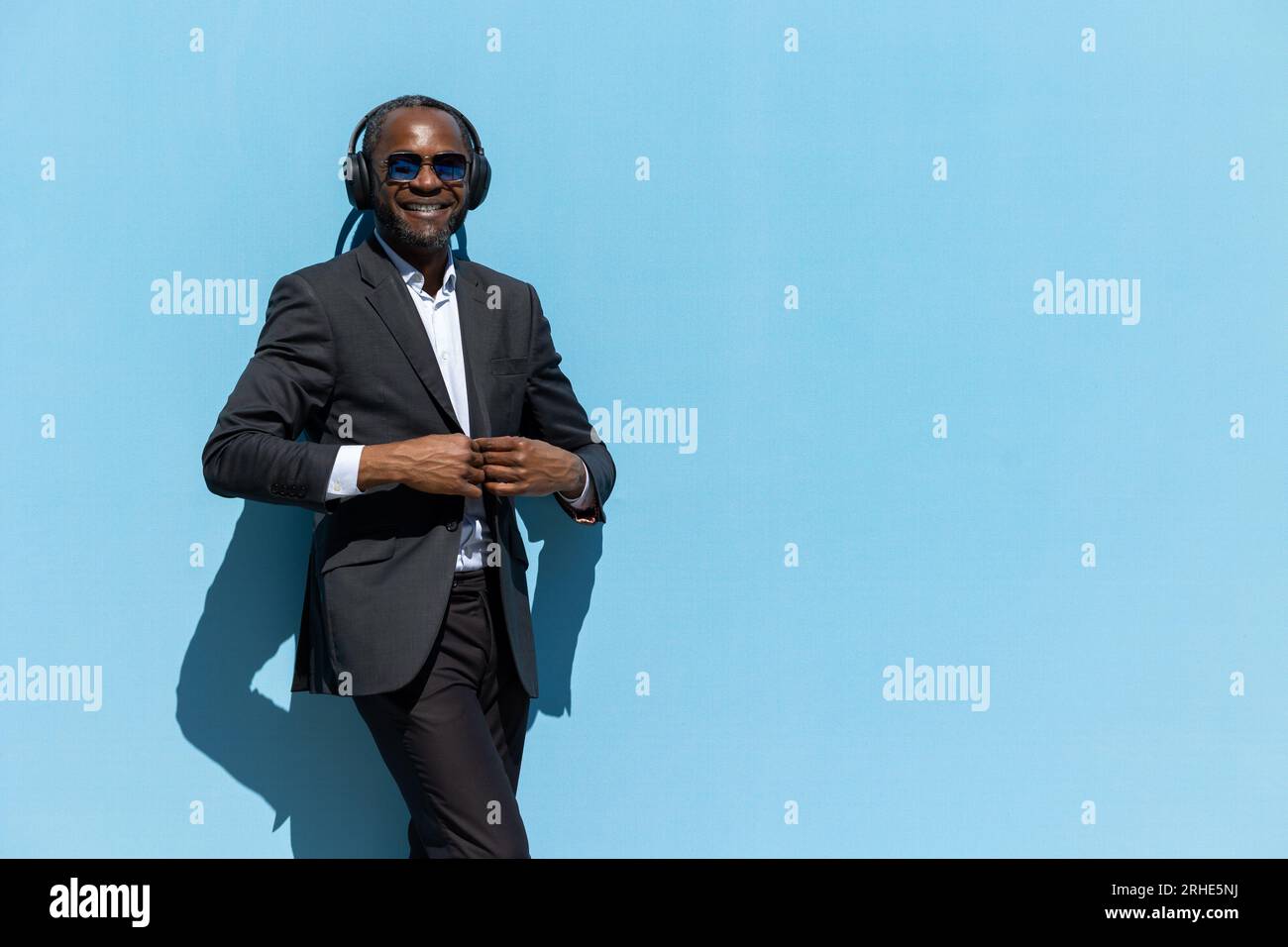 Dark skinned individuality hi-res stock photography and images - Alamy