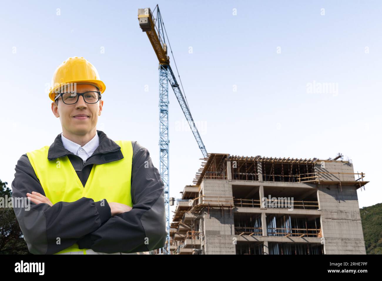 Construction construction helmet hi-res stock photography and images ...