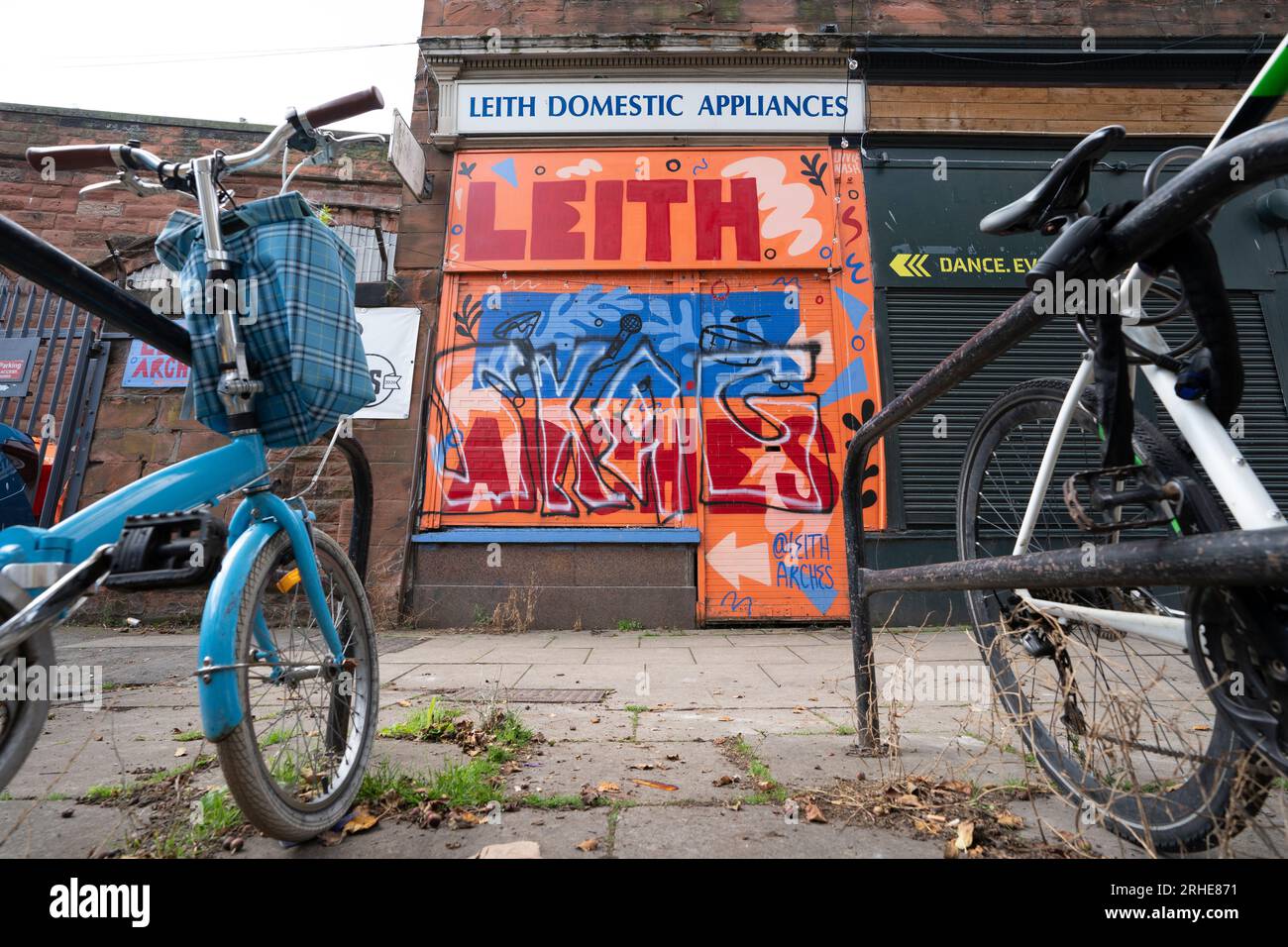 Trans performer hi-res stock photography and images - Alamy