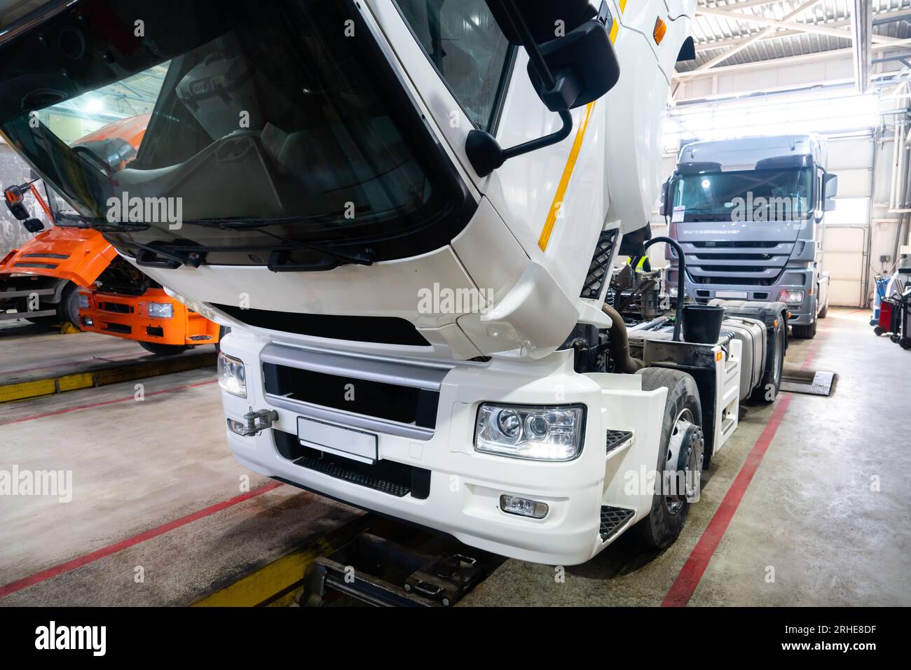 Service truck truck hi-res stock photography and images - Alamy