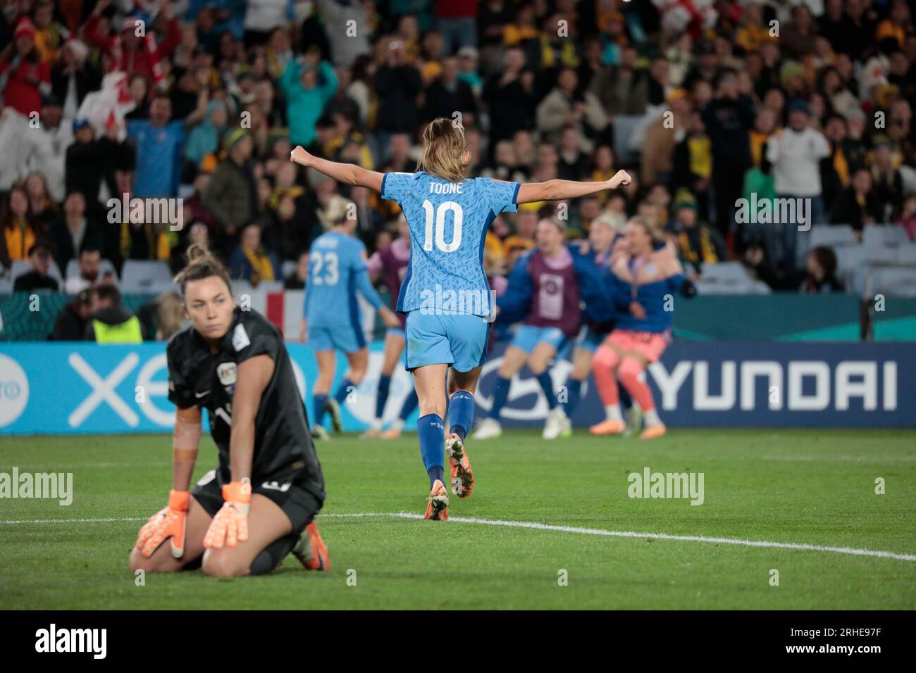 Ella toone goal celebration hi-res stock photography and images - Alamy