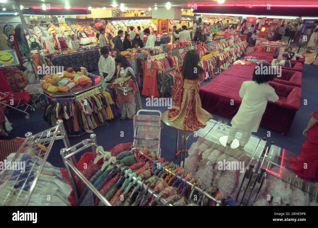 Inside the modern Shopping Mall Kemp Fort for Saree and Toys in the ...