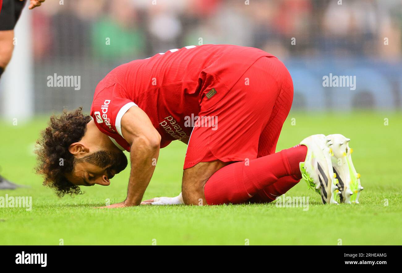 Mo salah liverpool scoring hi-res stock photography and images - Alamy