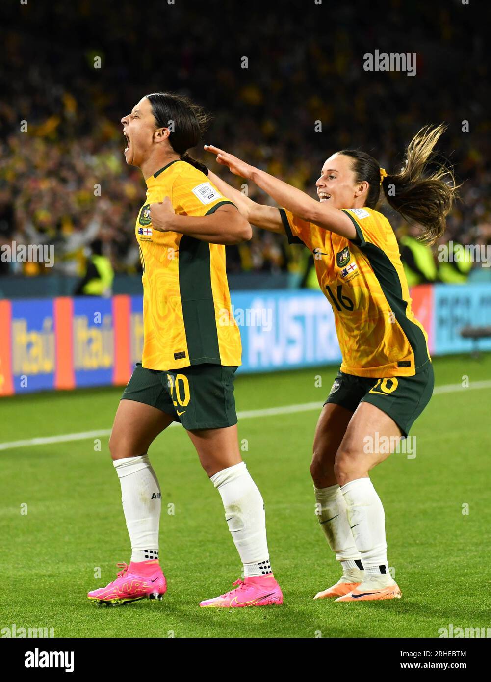 Sydney, Australia. 16th August 2023. Australia's Sam Kerr and Hayley ...