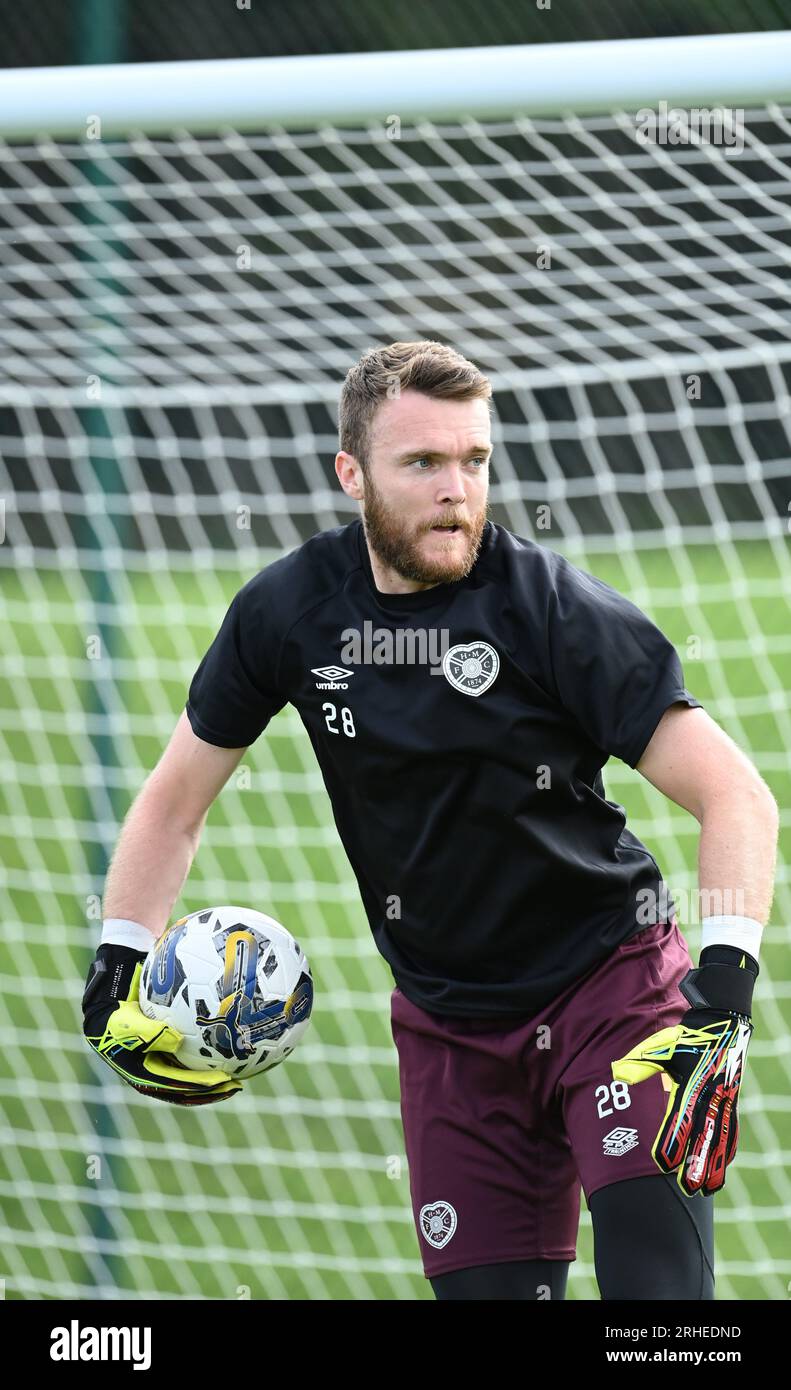 Hearts goalkeeper zander clark hi-res stock photography and images - Alamy