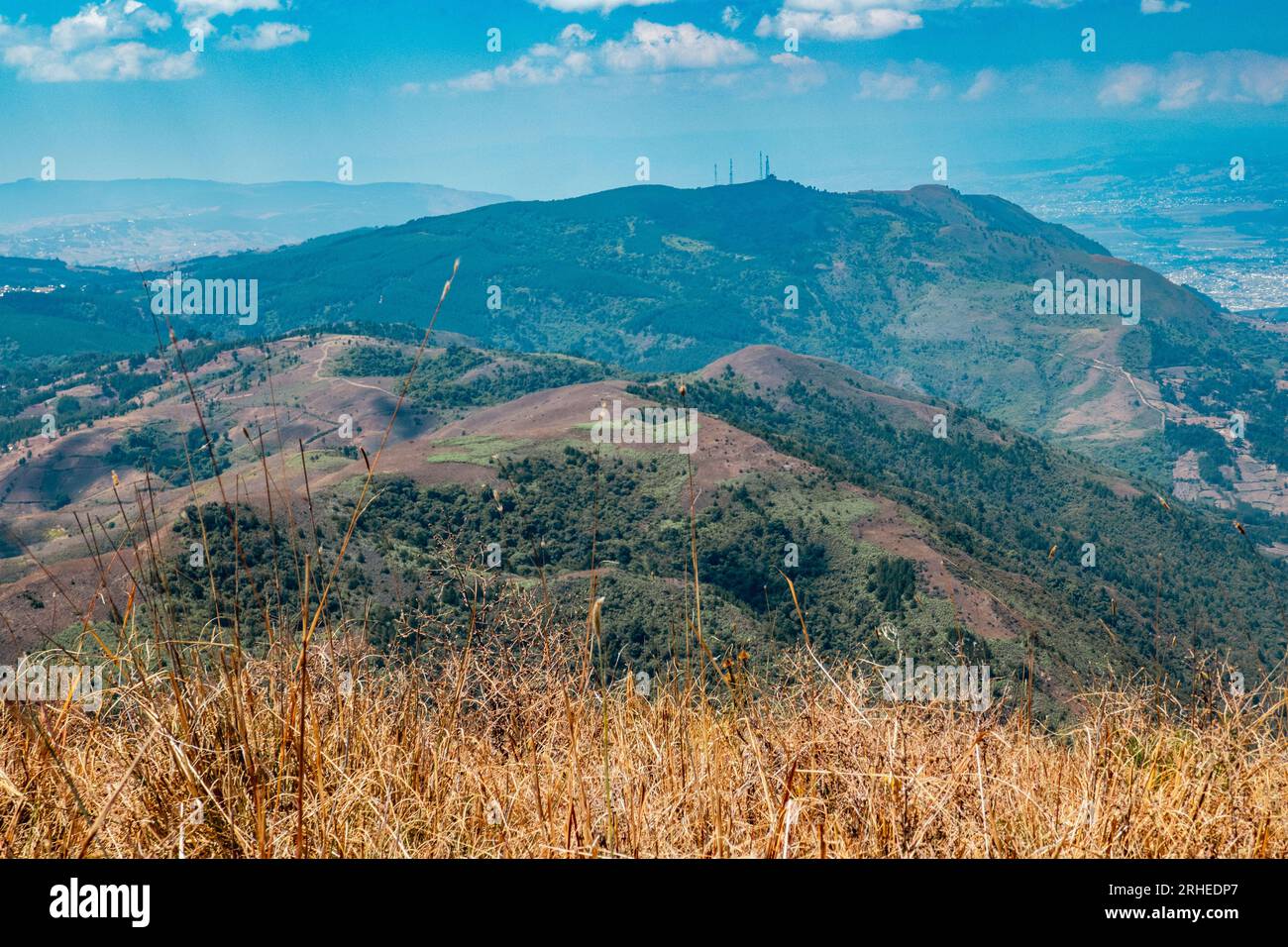 Scenic view of loreza peak in Mbeya Paek seen from Mbeya Peak, Tanzania ...