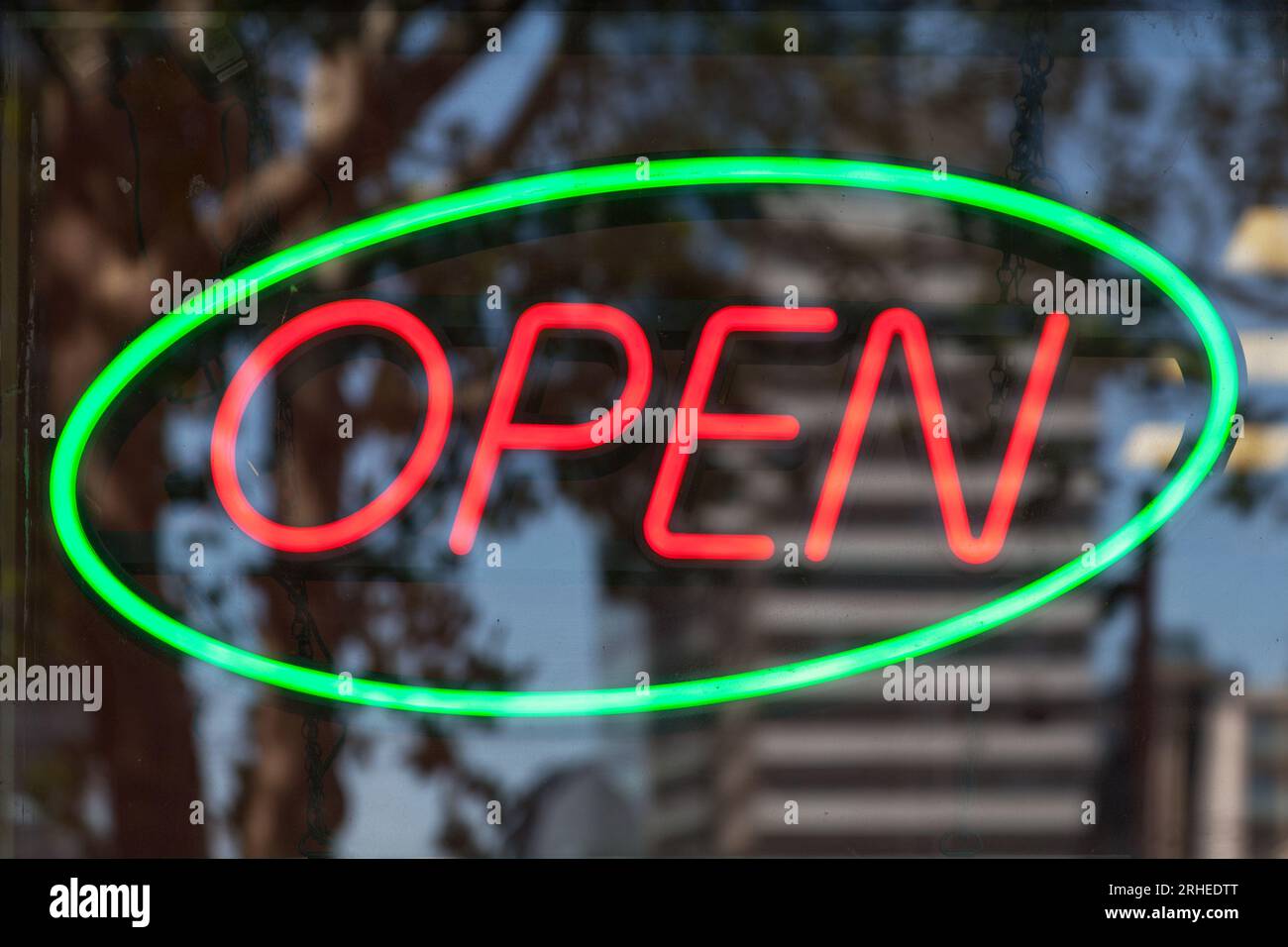 Oval shaped sign hi-res stock photography and images - Alamy