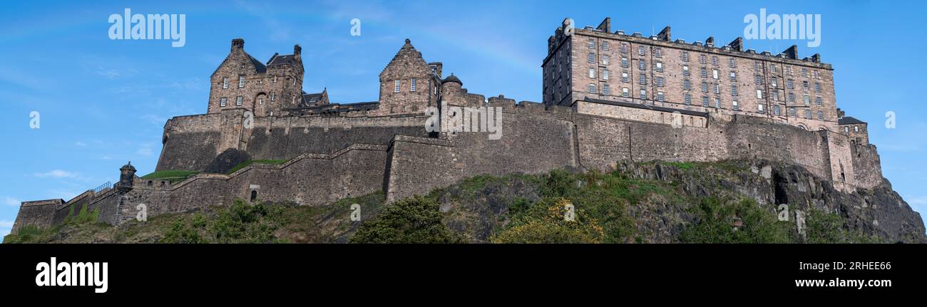 Edinburgh castle royal palace hi-res stock photography and images - Alamy