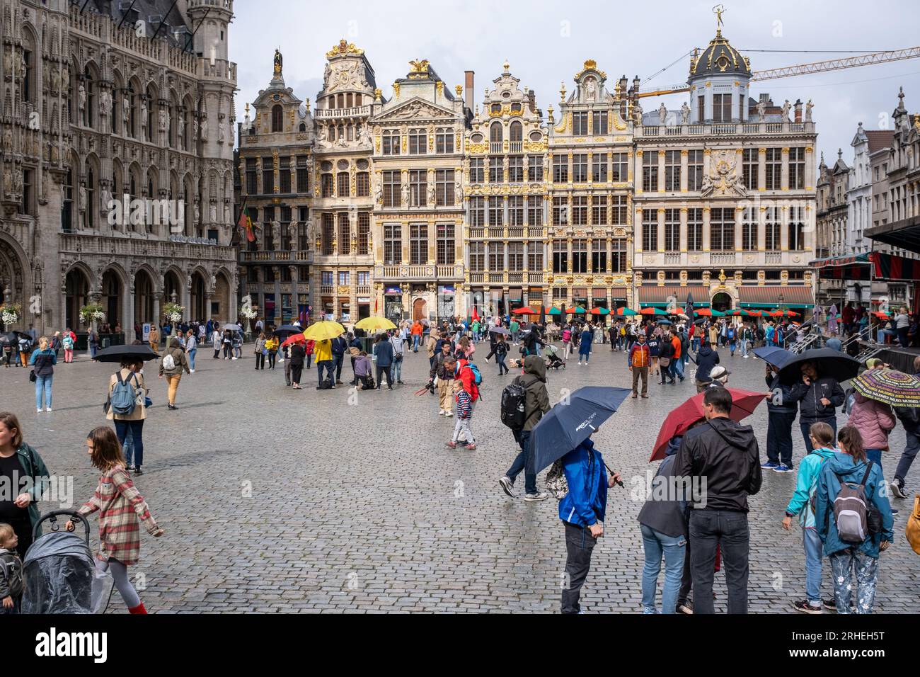 Brussels, Belgium - 10 September 2022: Crowd of people on Grand Place ...