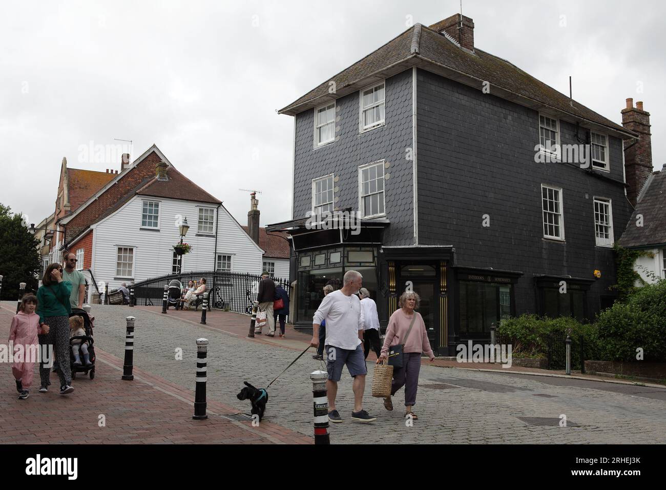 The cobblestone bridge just beyond Cliffe High Street in Lewes Stock ...