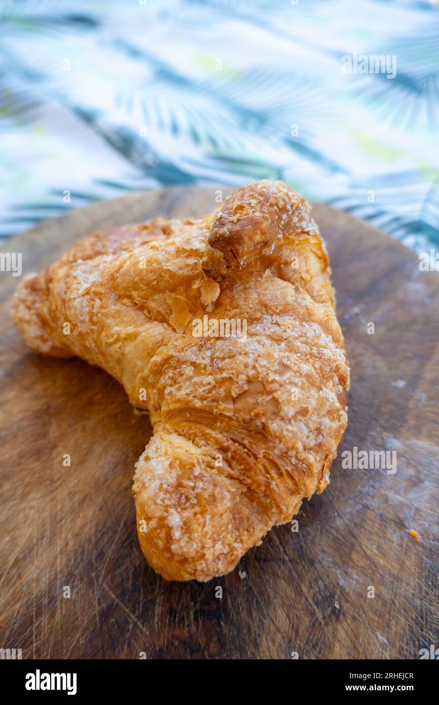 Crisp croissant hi-res stock photography and images - Alamy