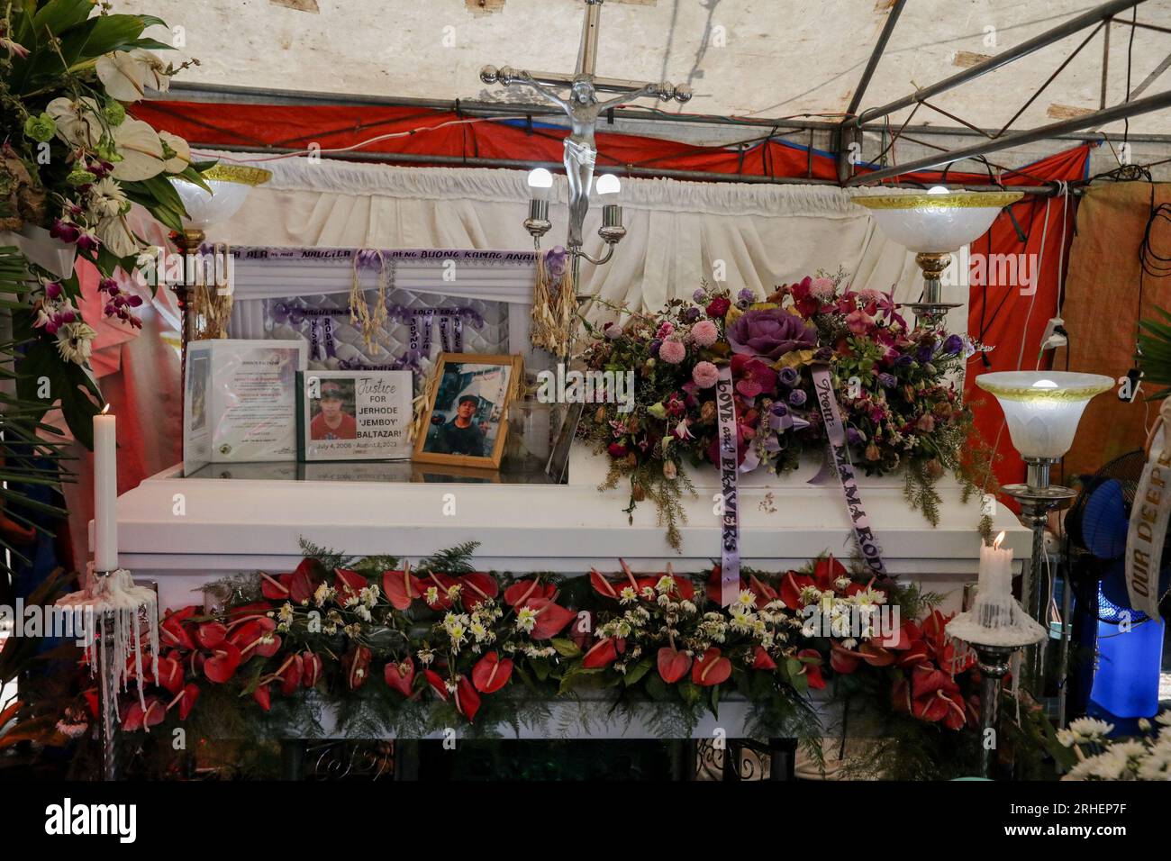 Manila, Metro Manila, Philippines. 16th Aug, 2023. The casket of Jemboy ...